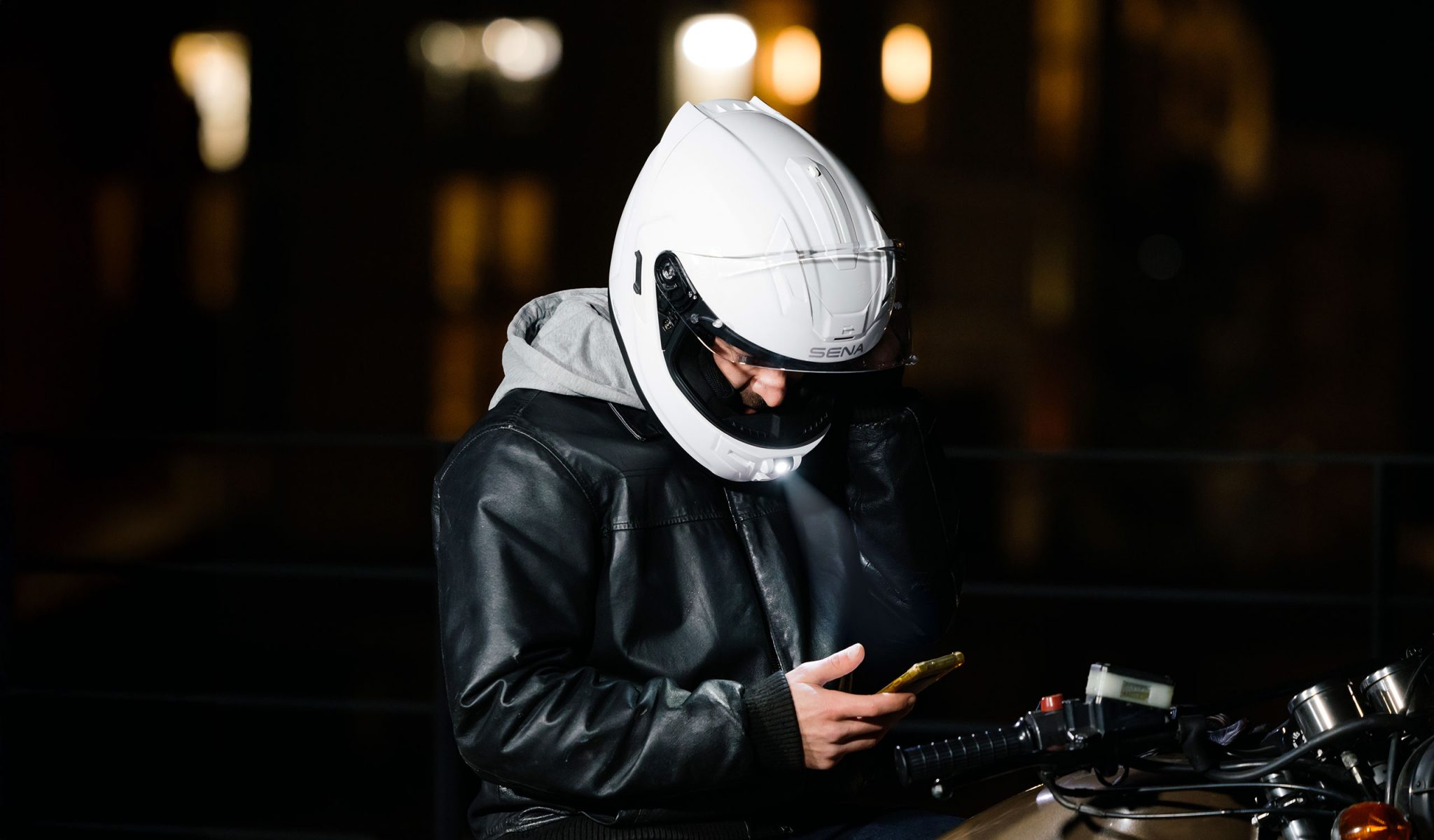 Sena Technologies Introduces The Phantom – A New Full Face Smart Helmet ...